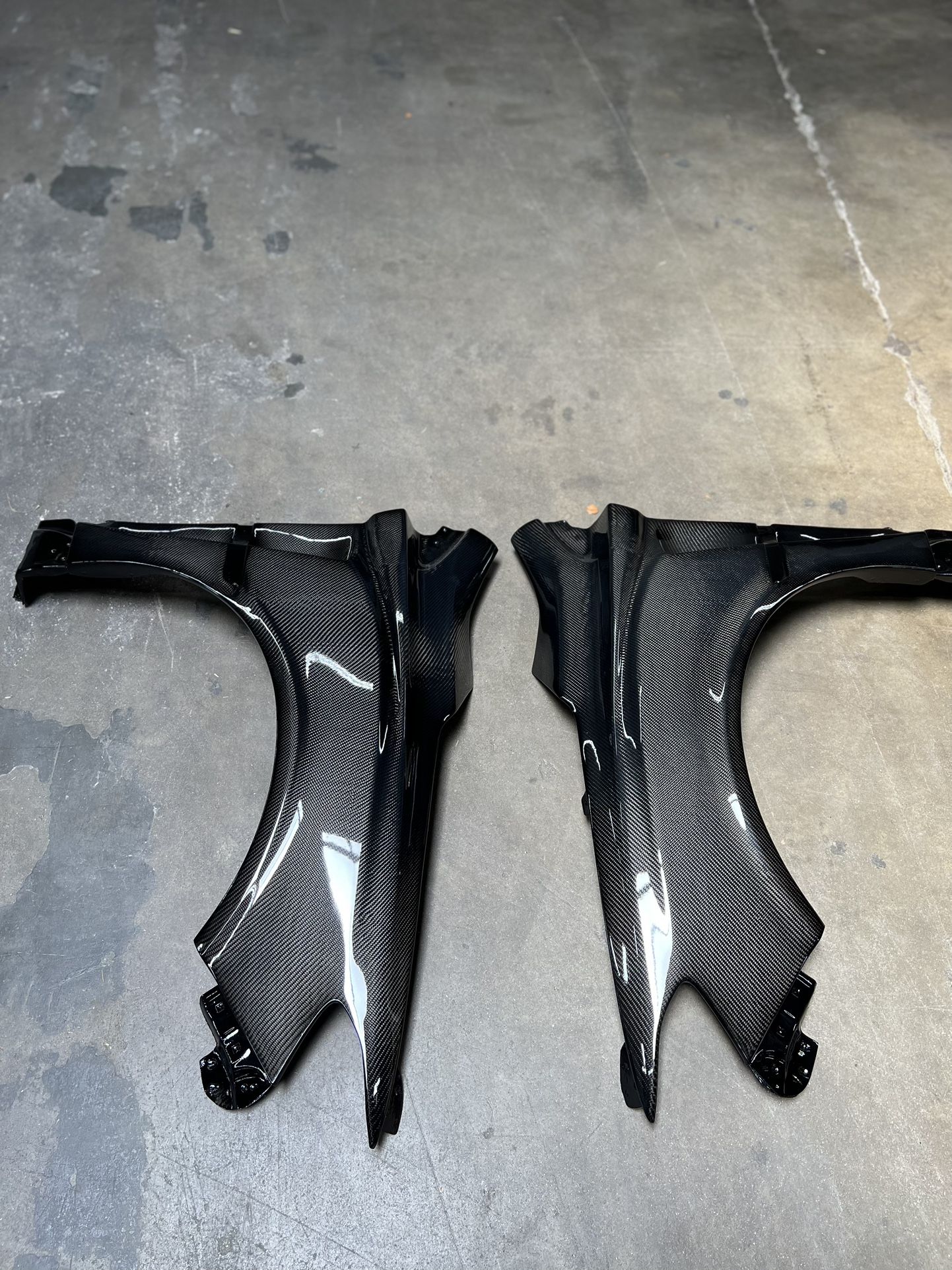 Subaru WRX/STI Carbon Fenders for Sale in Bloomington, CA - OfferUp