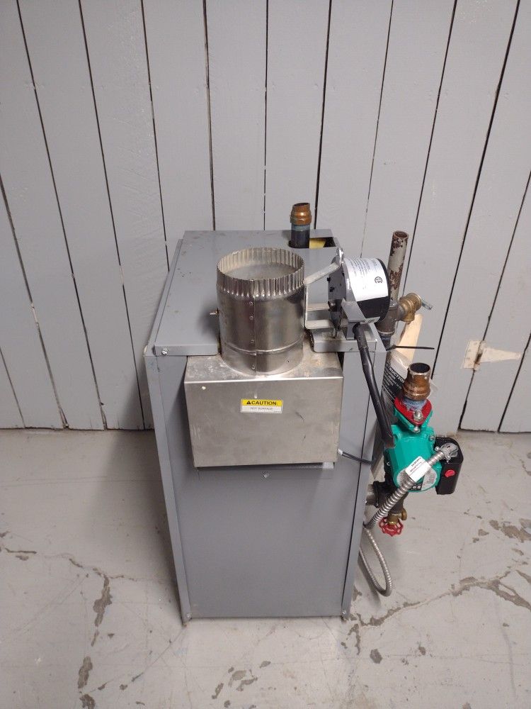 Pennco Hot Water Boiler for Sale in Chicago, IL - OfferUp