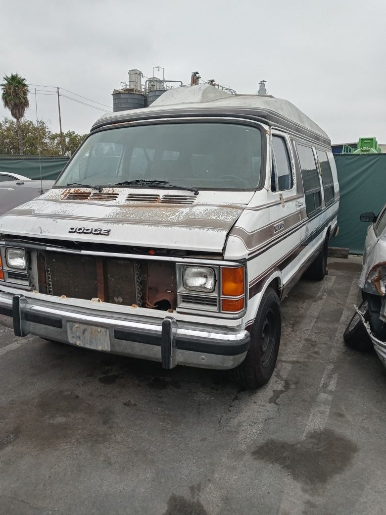 1995 Dodge Ram Van for Sale in Costa Mesa, CA - OfferUp