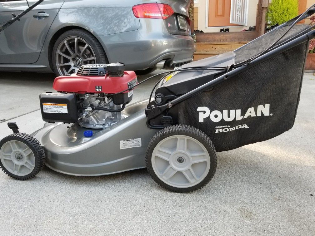 Honda Poulan gcv 160cc AWD self propelled mower for Sale in Seattle, WA ...