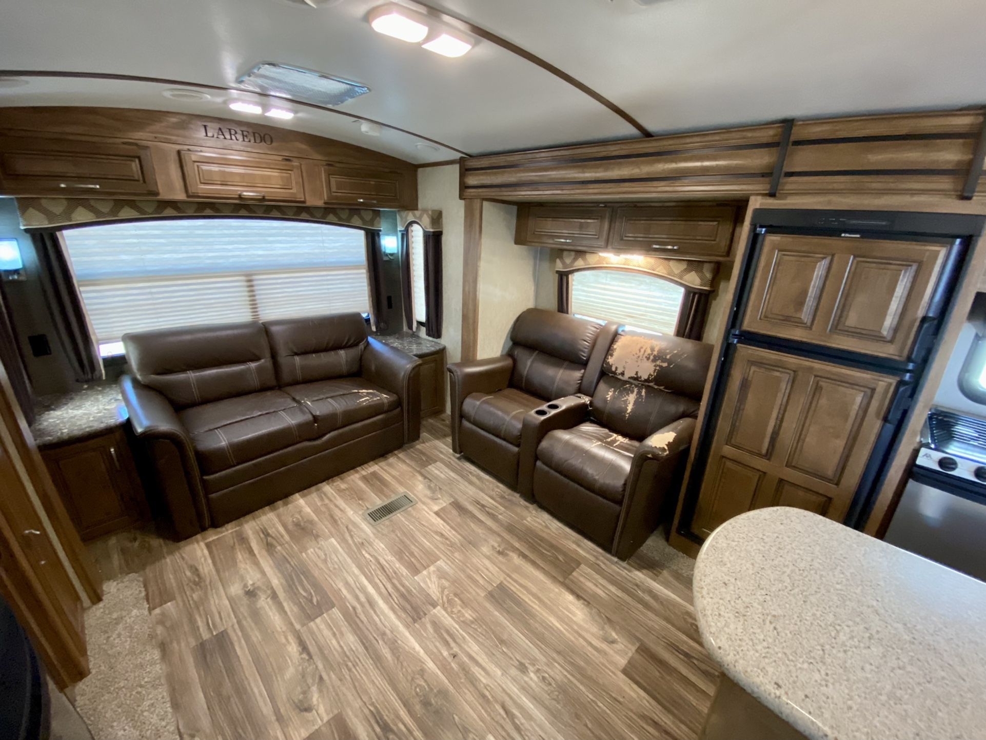 2017 Keystone Laredo 330 RL for Sale in Glendale, AZ - OfferUp