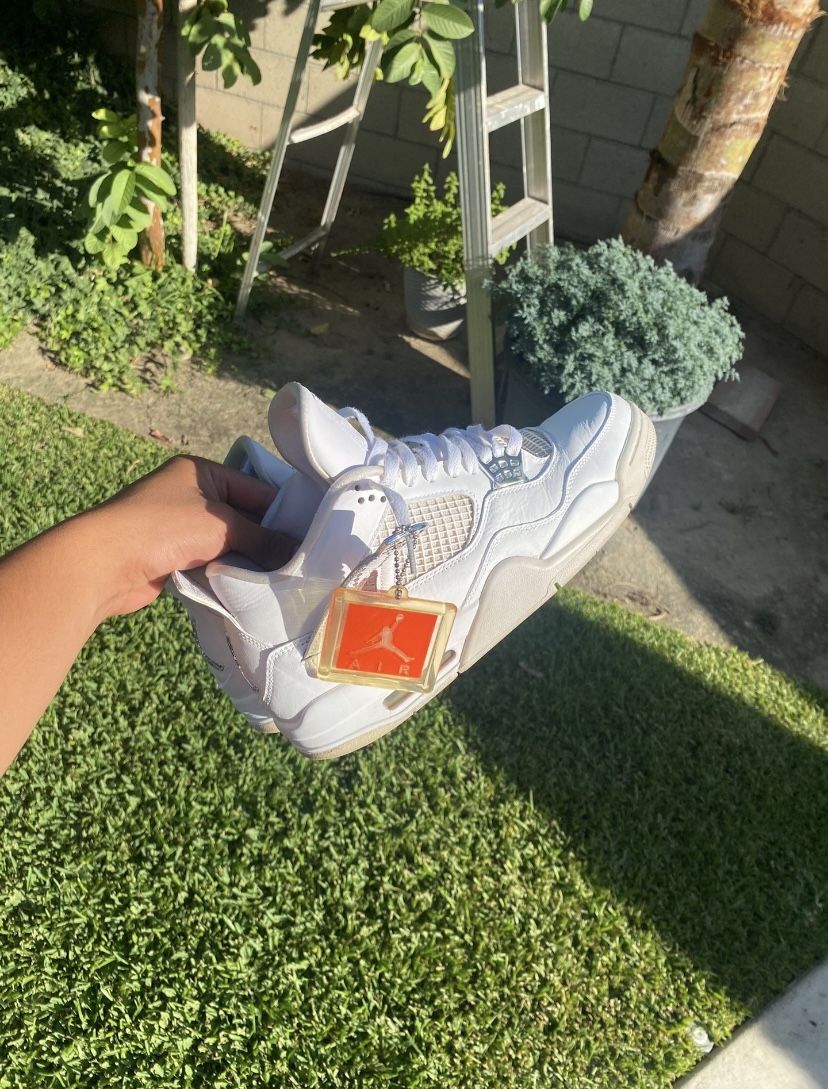 Jordan 4s Pure Money for Sale in Pumpkin Center, CA - OfferUp