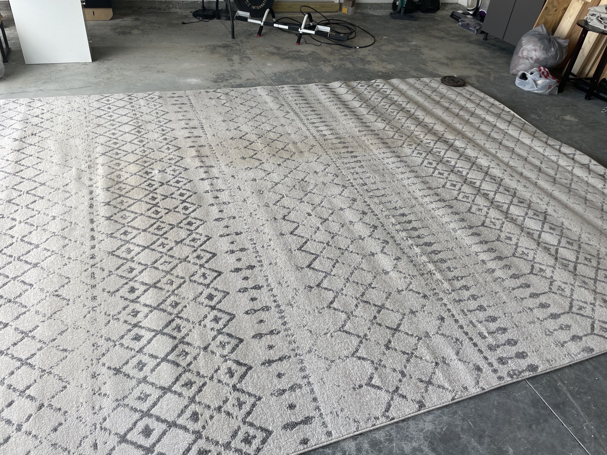Free Area Rug for Sale in Winder, GA - OfferUp