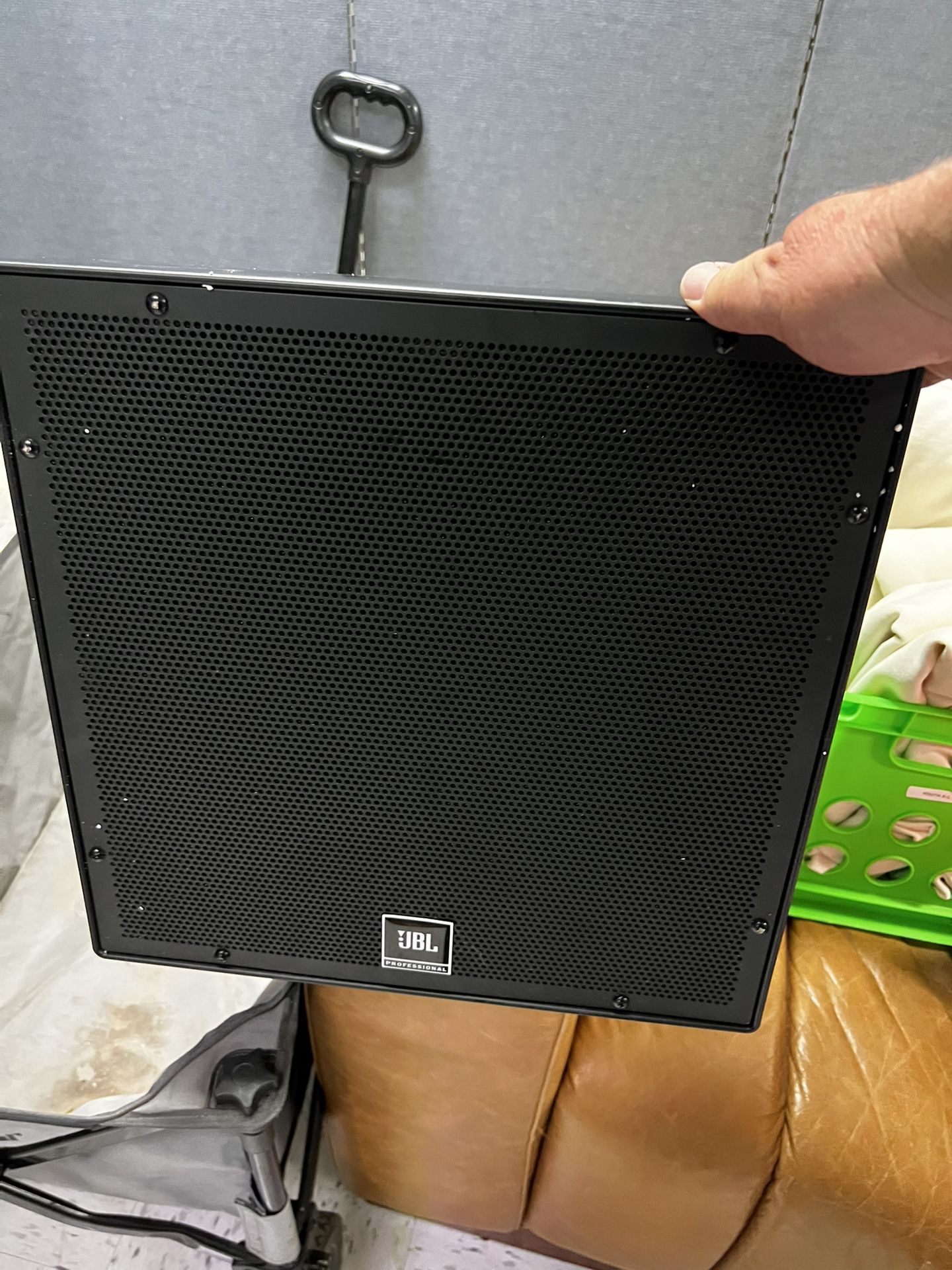 2 JBL AWC 129 Indoor Outdoor Speakers (New) for Sale in Sun City, AZ ...