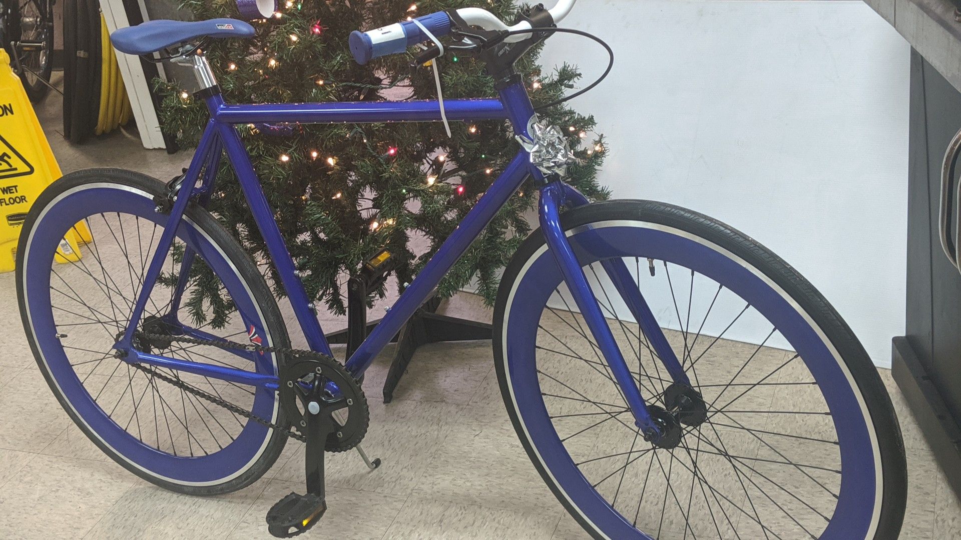 Brand New fixie bike 700c for Sale in Long Beach, CA - OfferUp
