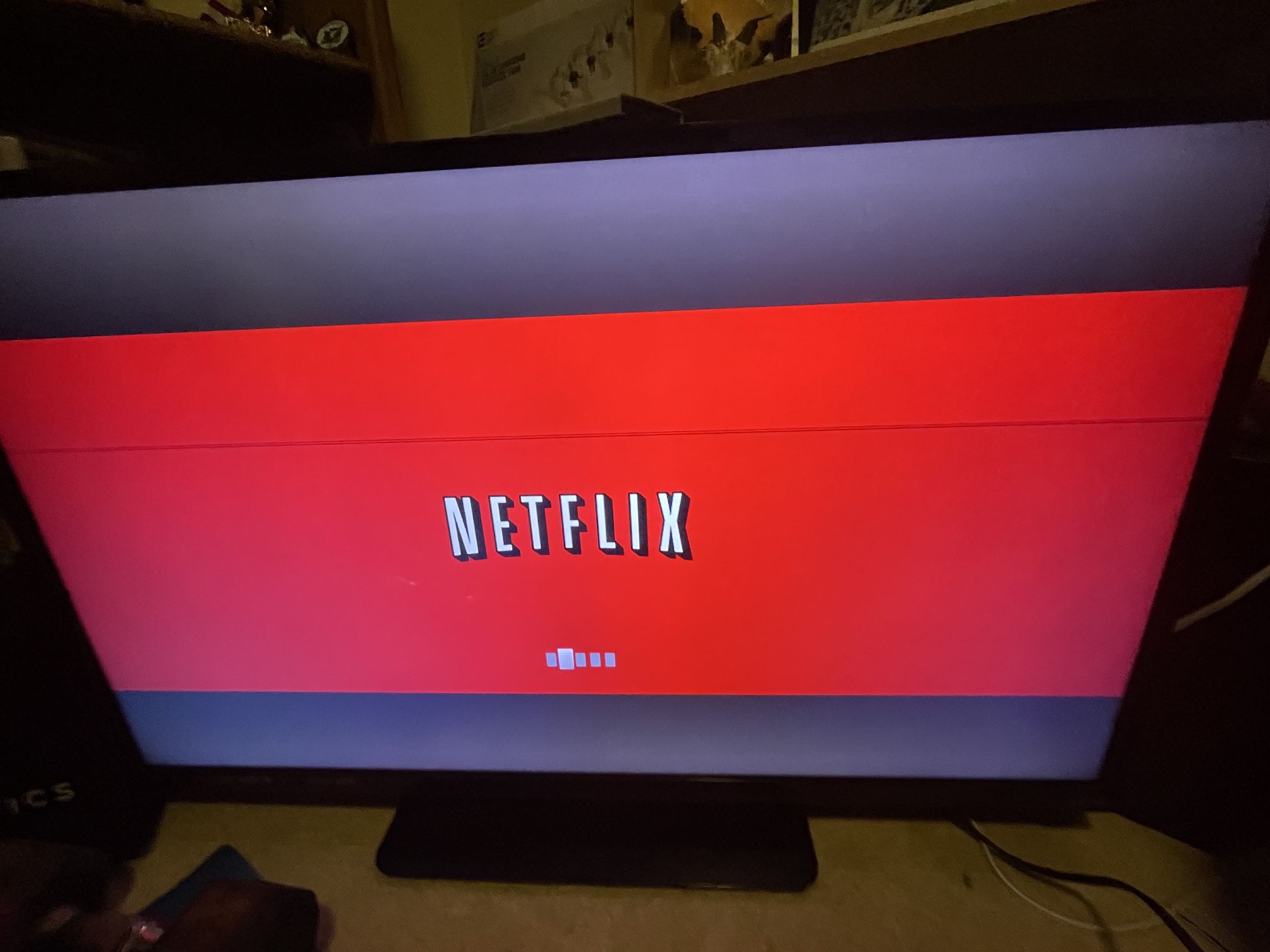 Vizio Smart TV 42” Flat Screen (w/ Stand & Remote) for Sale in Bothell ...