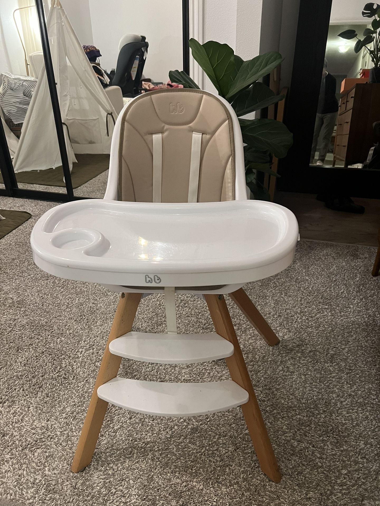 HT High Chair for Sale in Oakland, CA - OfferUp