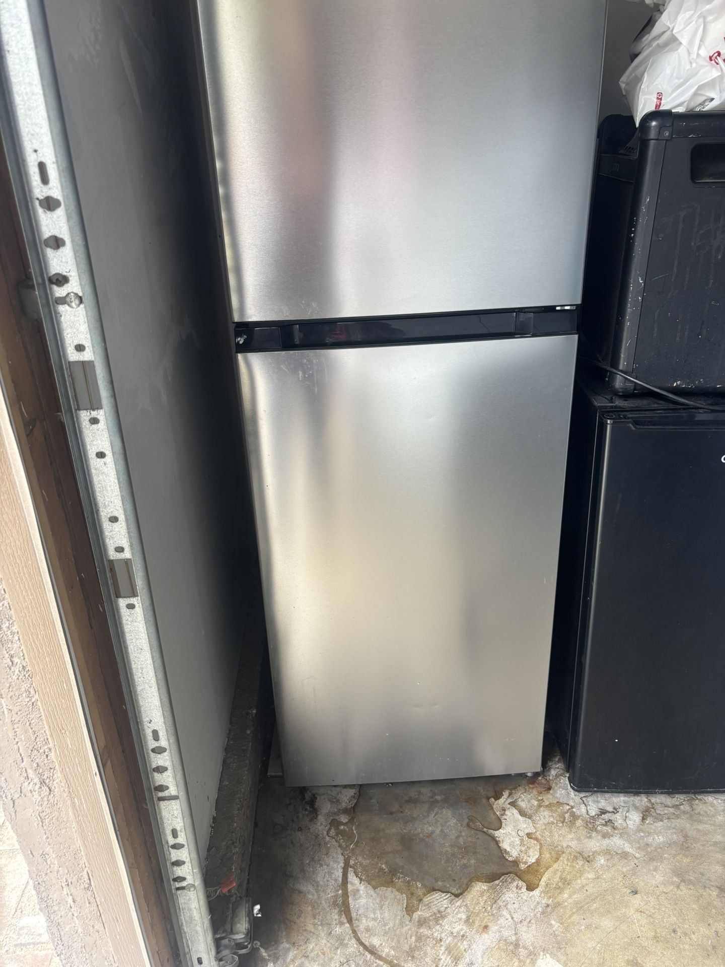 Fridge for Sale in Ontario, CA - OfferUp