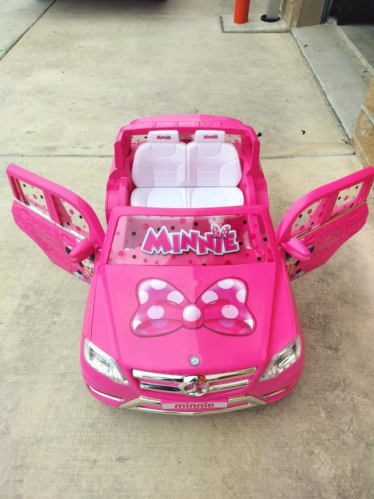 12 Volt Minnie Mouse Mercedes Battery Powered Ride On Toy for Sale in ...