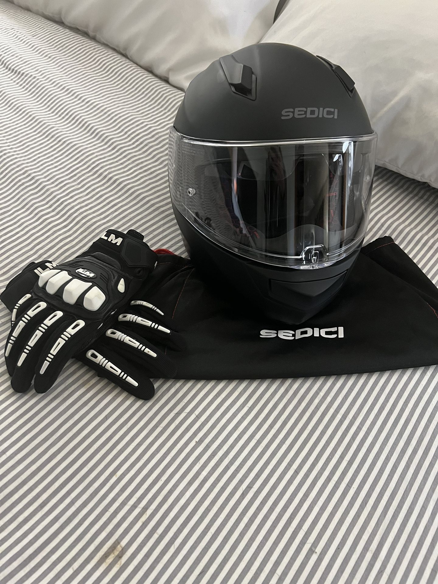 Sedici Strada II Helmet for Sale in Vancouver, WA - OfferUp