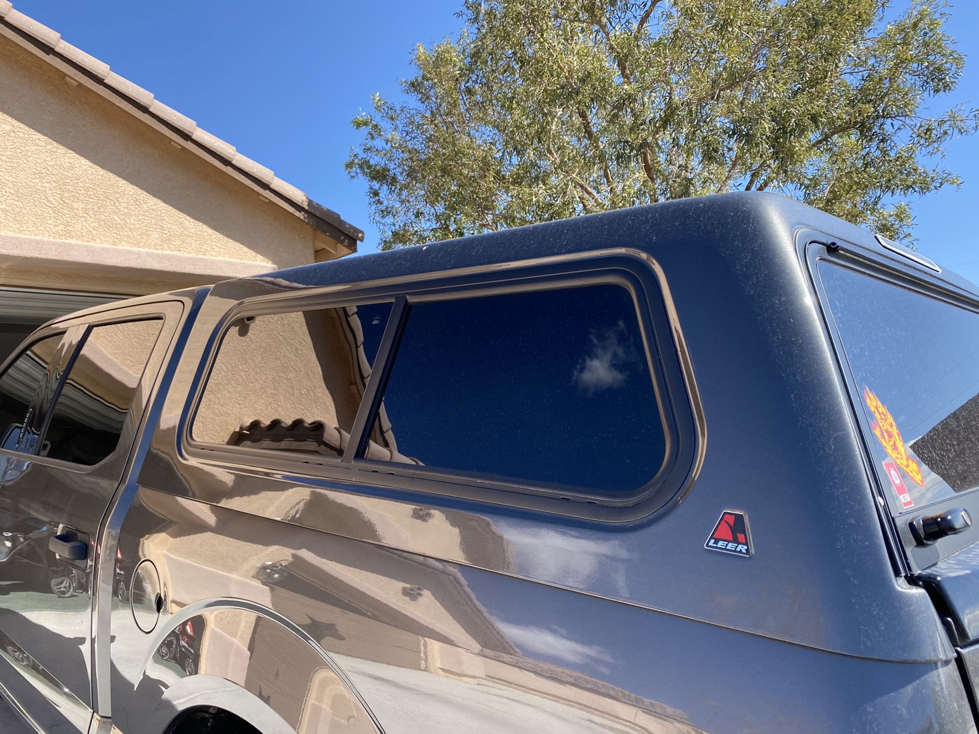 Leer Camper Shell for Sale in Las Vegas, NV - OfferUp