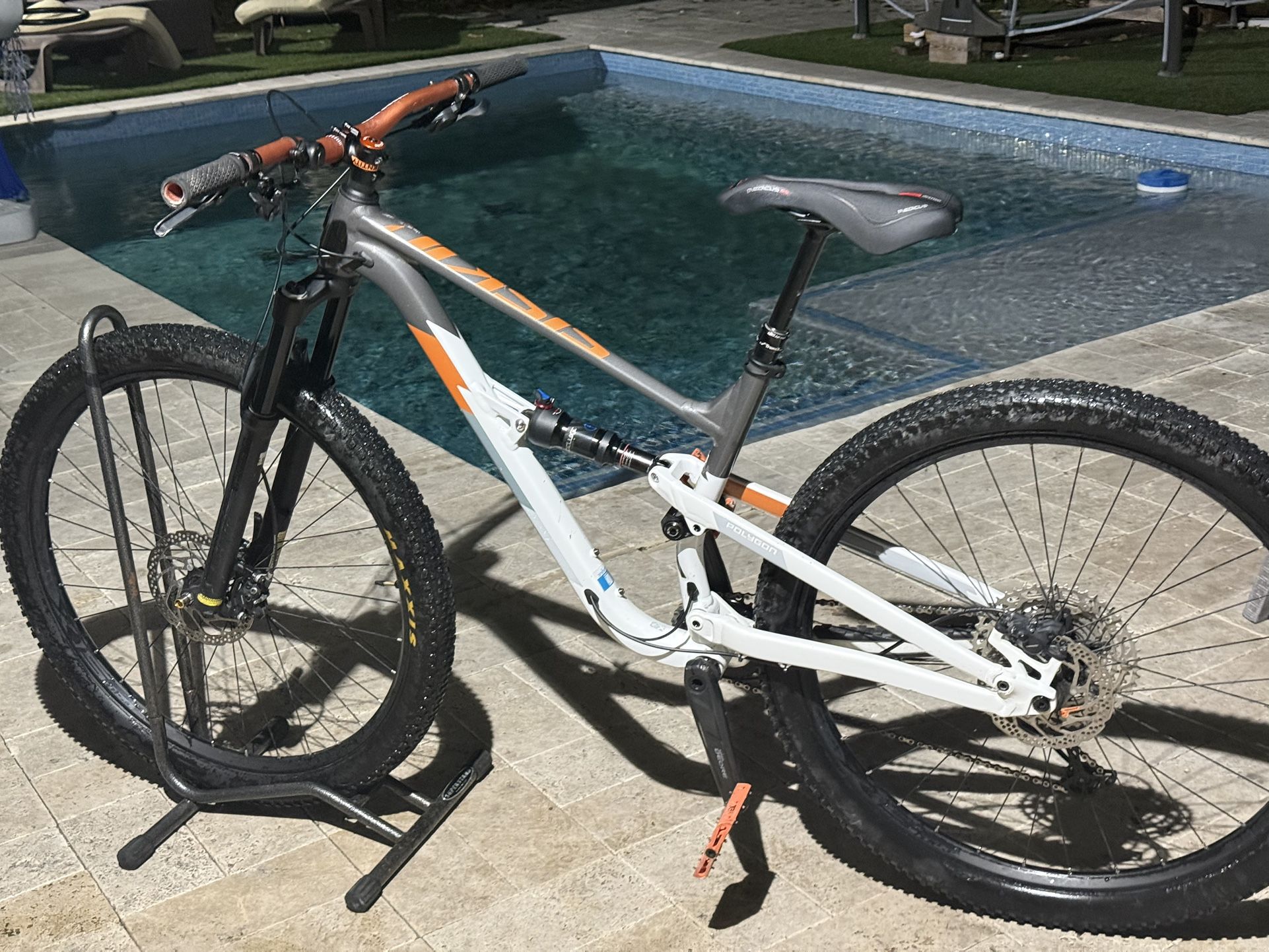 Polygon siskiu D7SE– upgraded Full Suspension Trail Build – Fox/Maxxis ...