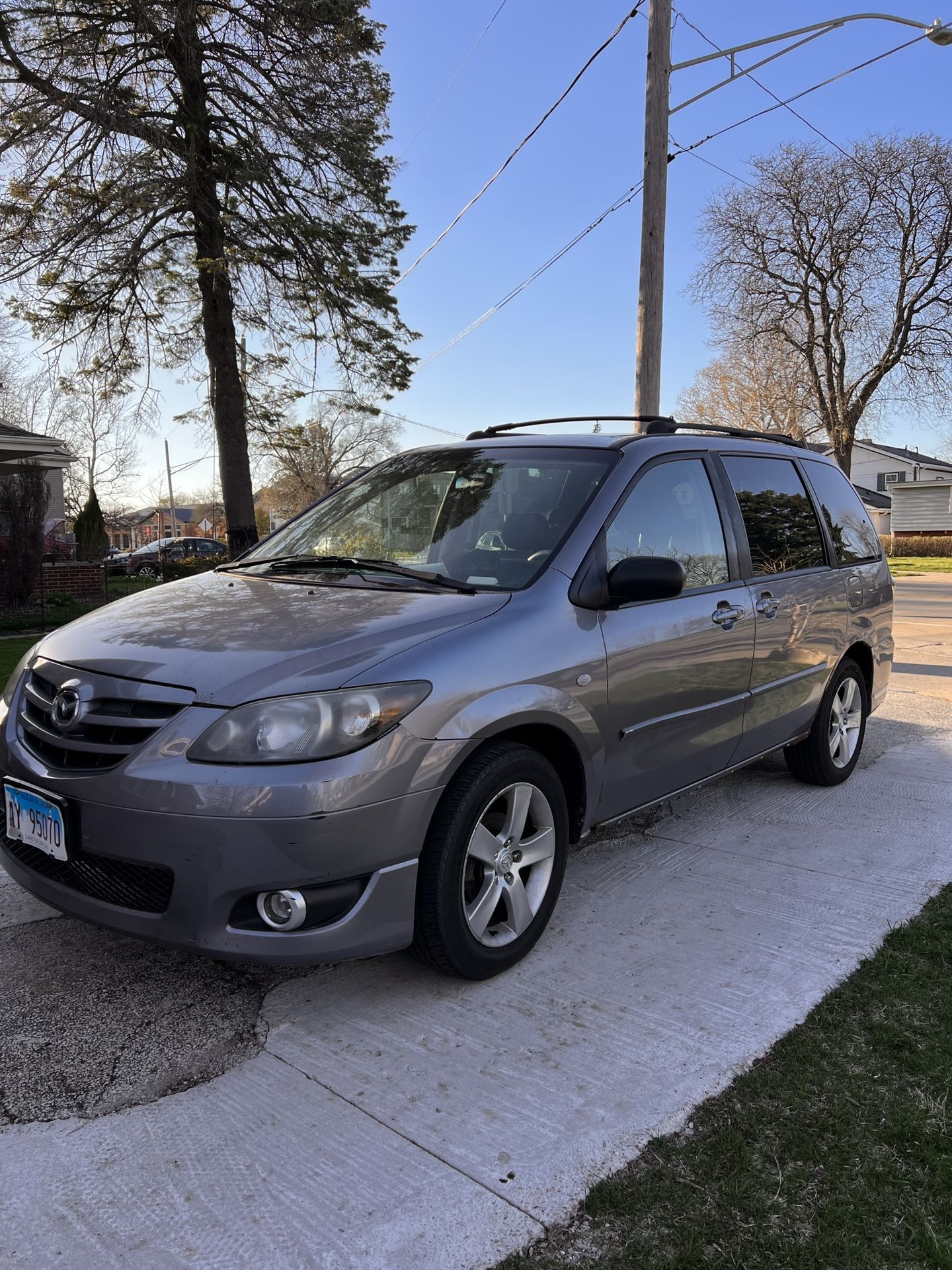 2004 Mazda MPV for Sale in Morton Grove, IL - OfferUp