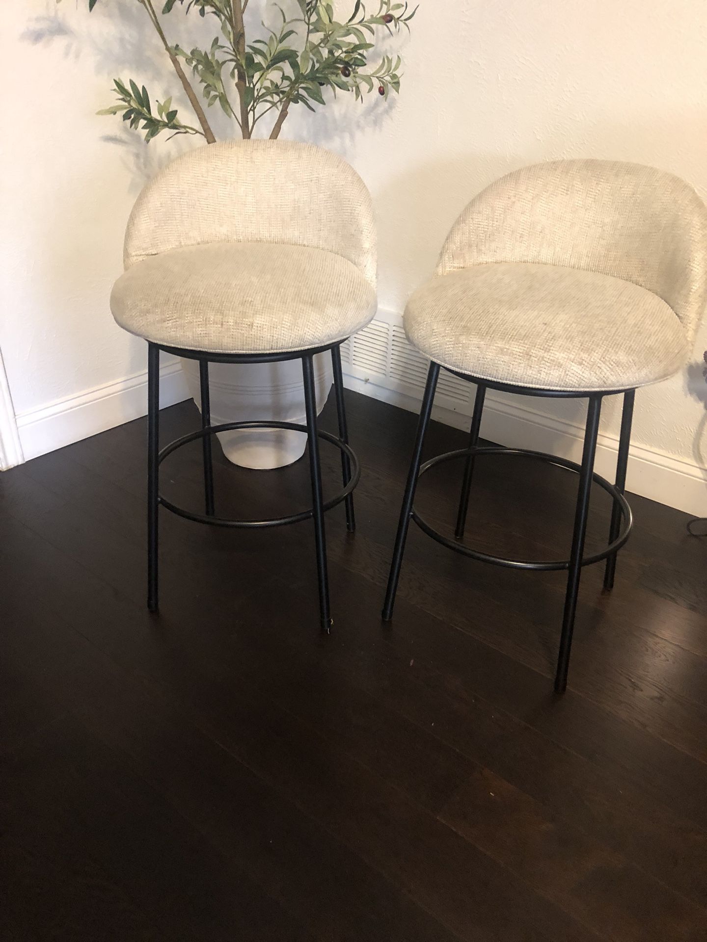 Small Bar Stools for Sale in Grand Prairie, TX - OfferUp