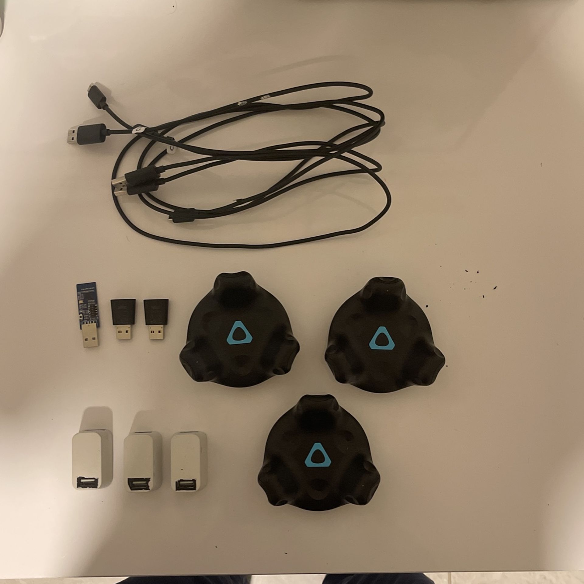 Vive Trackers 2.0 for Sale in Lake Worth, FL - OfferUp