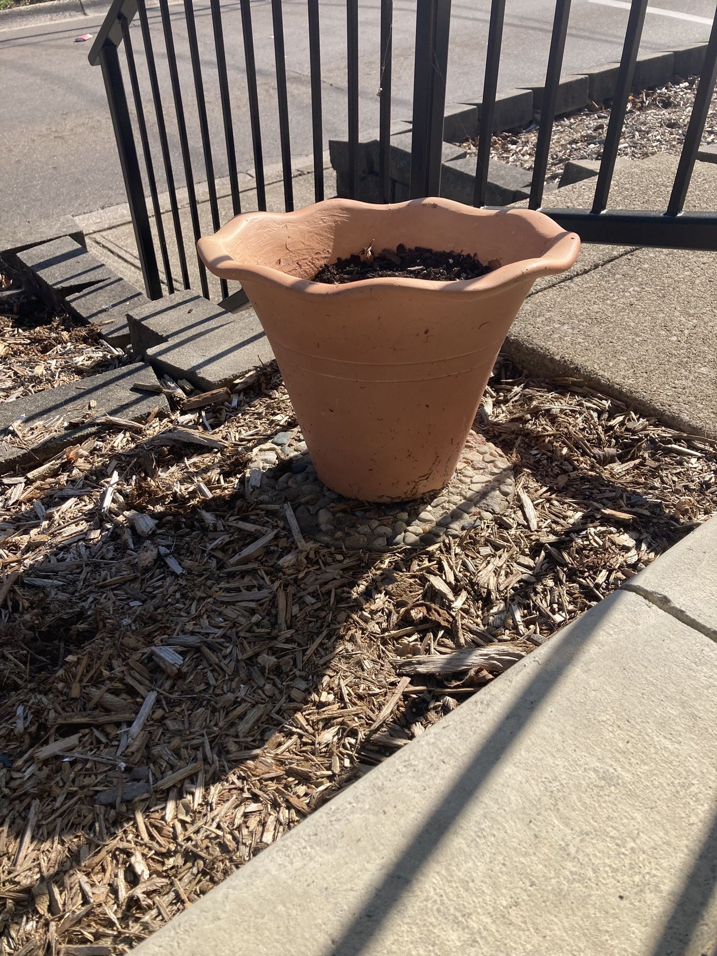 Set of 6 Flower Pots. The Look of Terra-Cotta. Lightweight 10” Tall ...