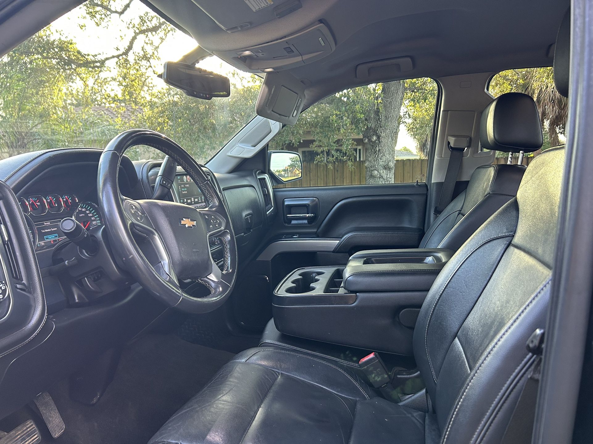 2017 Chevrolet Silverado 1500 for Sale in Hialeah, FL - OfferUp