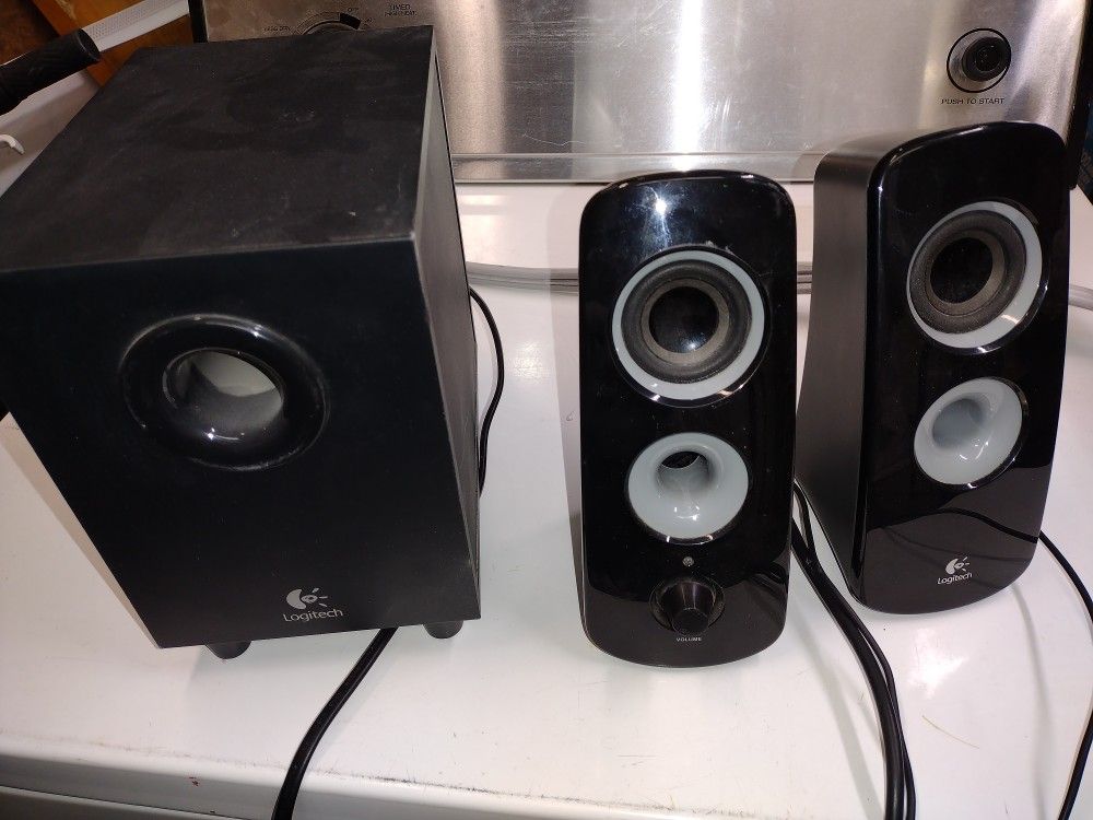Logitech Computer Speakers With Subwoofer