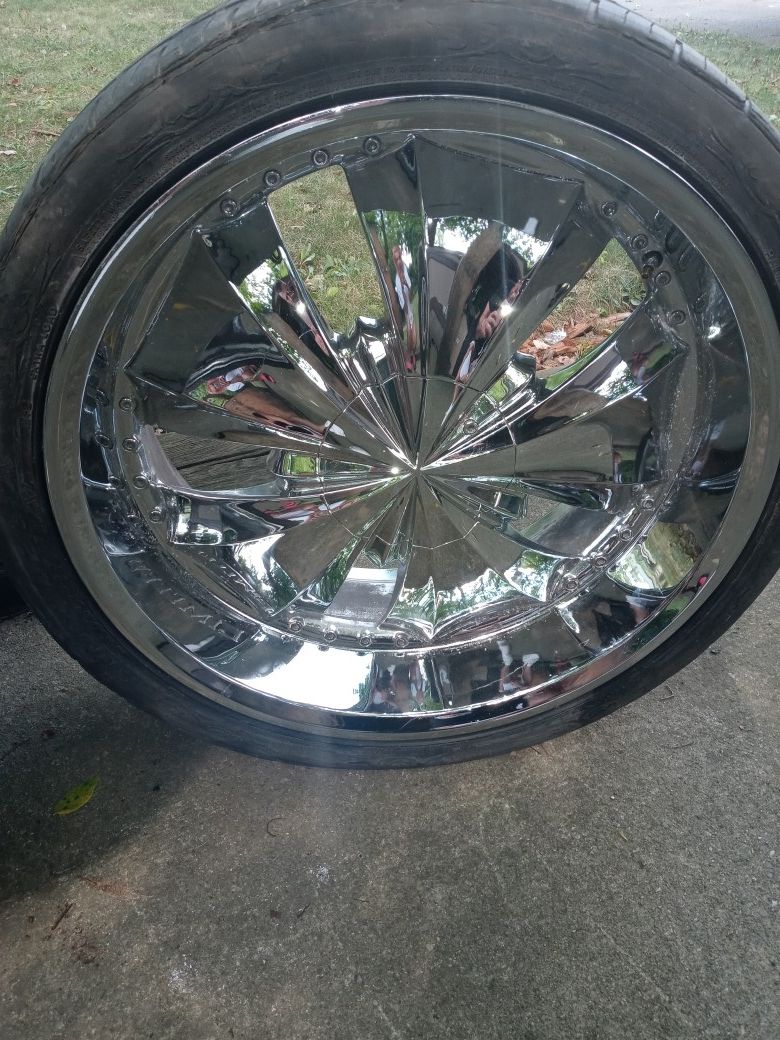A set of 22in rims and tires for Sale in Akron, OH - OfferUp