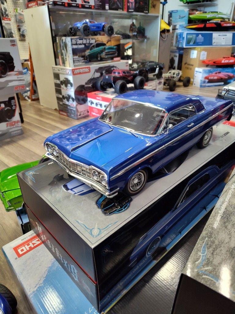 Redcat Racing 64 Impala Lowrider for Sale in Los Angeles, CA - OfferUp
