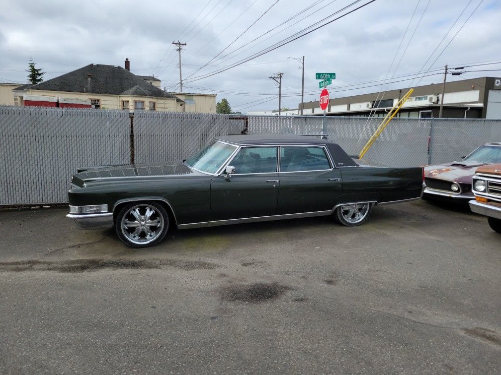 Nineteen sixty nine cadillac fleetwood project Runs for Sale in Tacoma ...