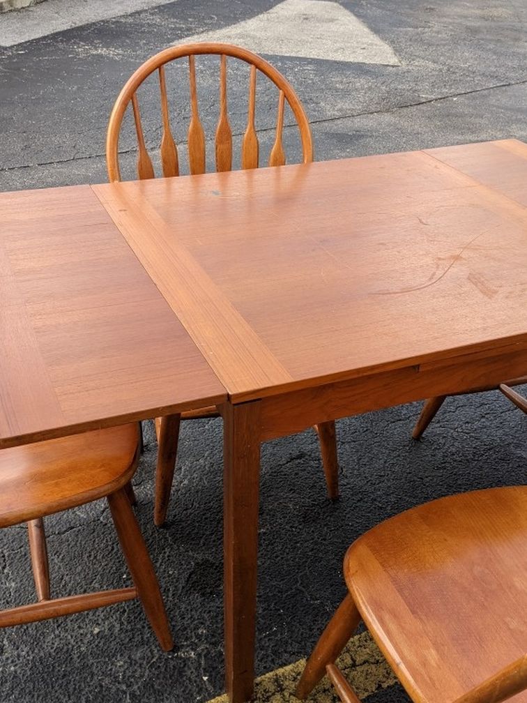 Scandinavian Kitchen Table Expandable With 4 Chairs for Sale in Fort ...