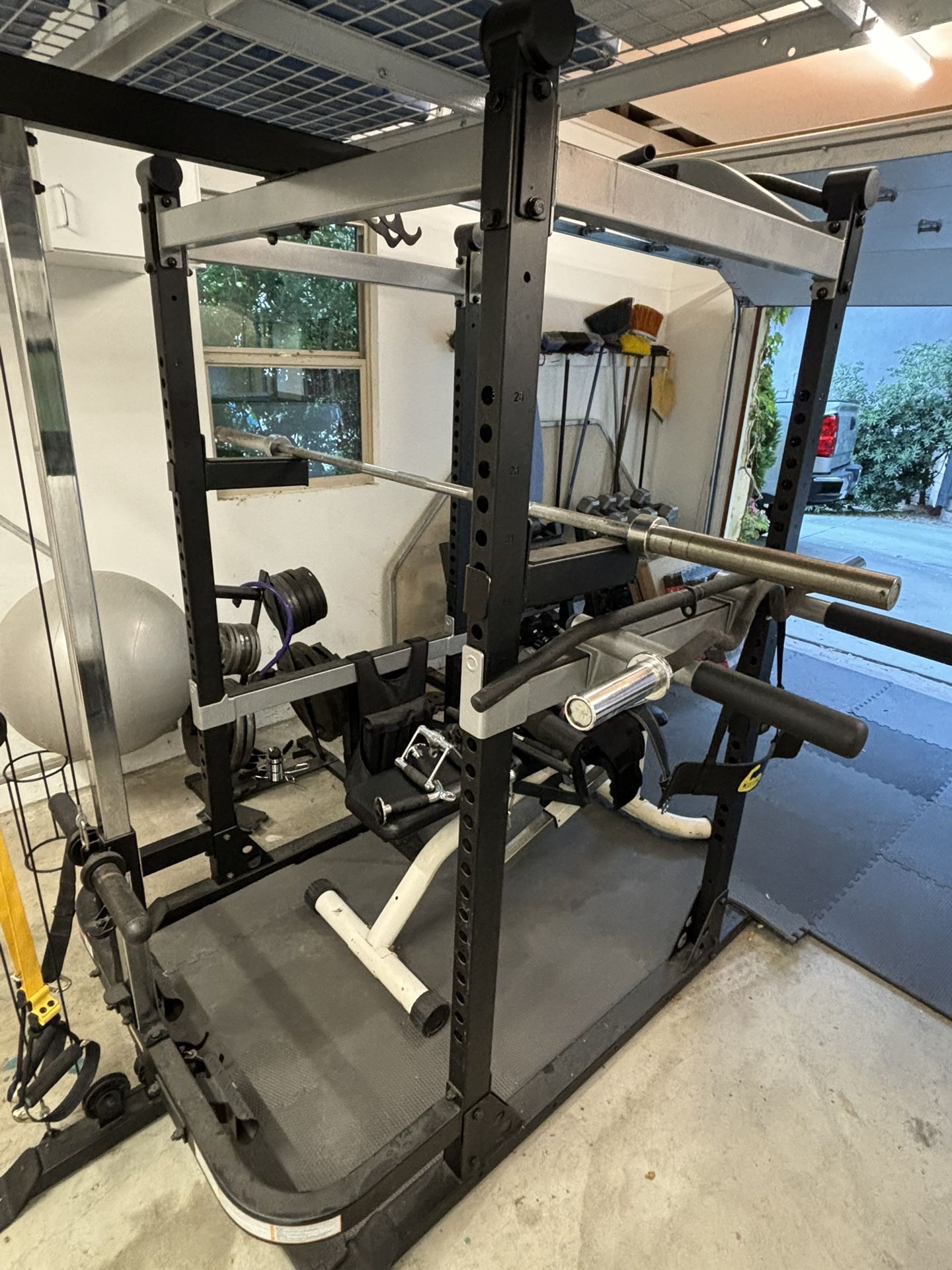 Fitness Reality X-Class Power Rack With High And Low Pulleys, Pull Up ...