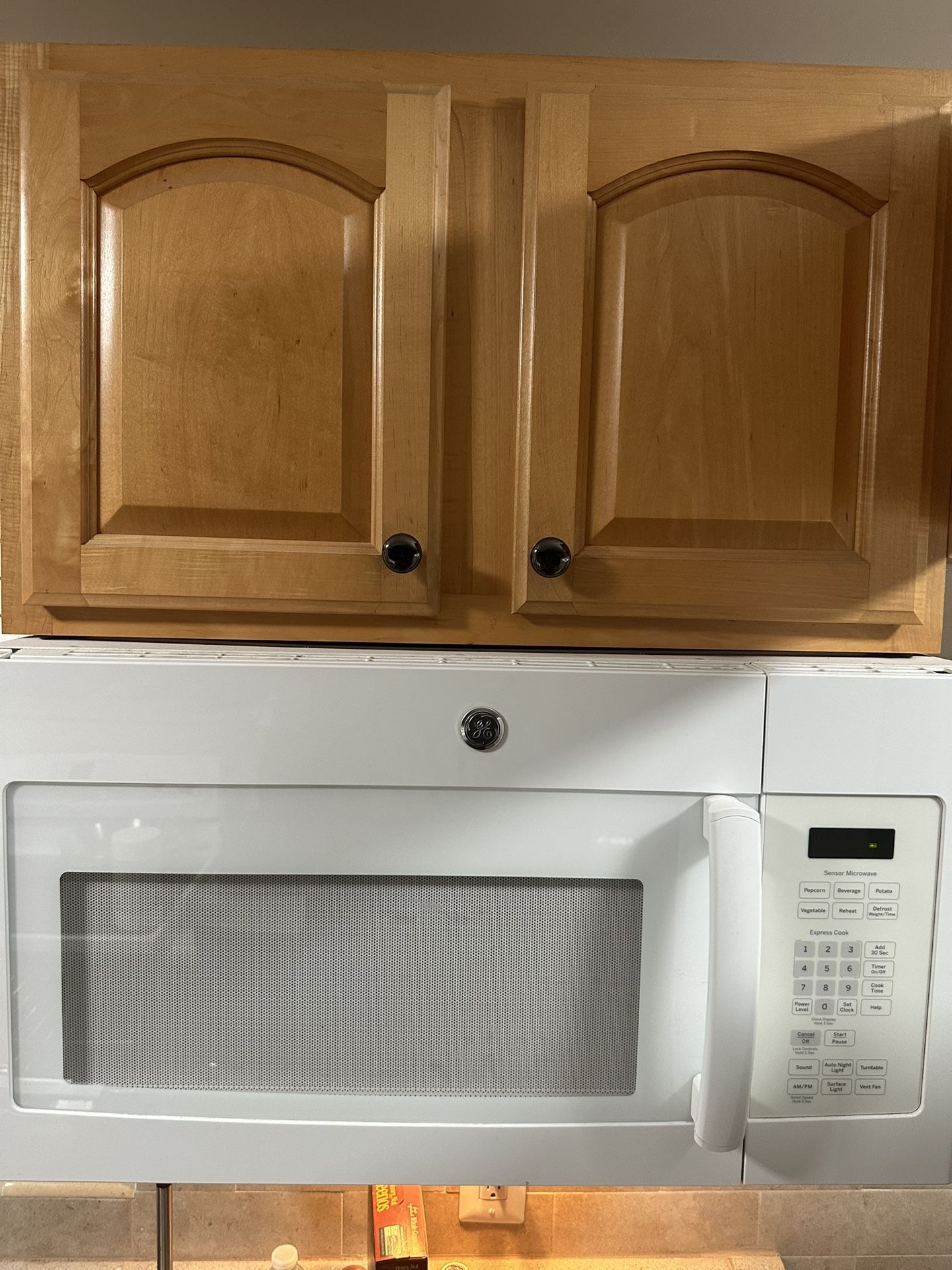 GE Over Range Microwave for Sale in North Palm Beach, FL - OfferUp