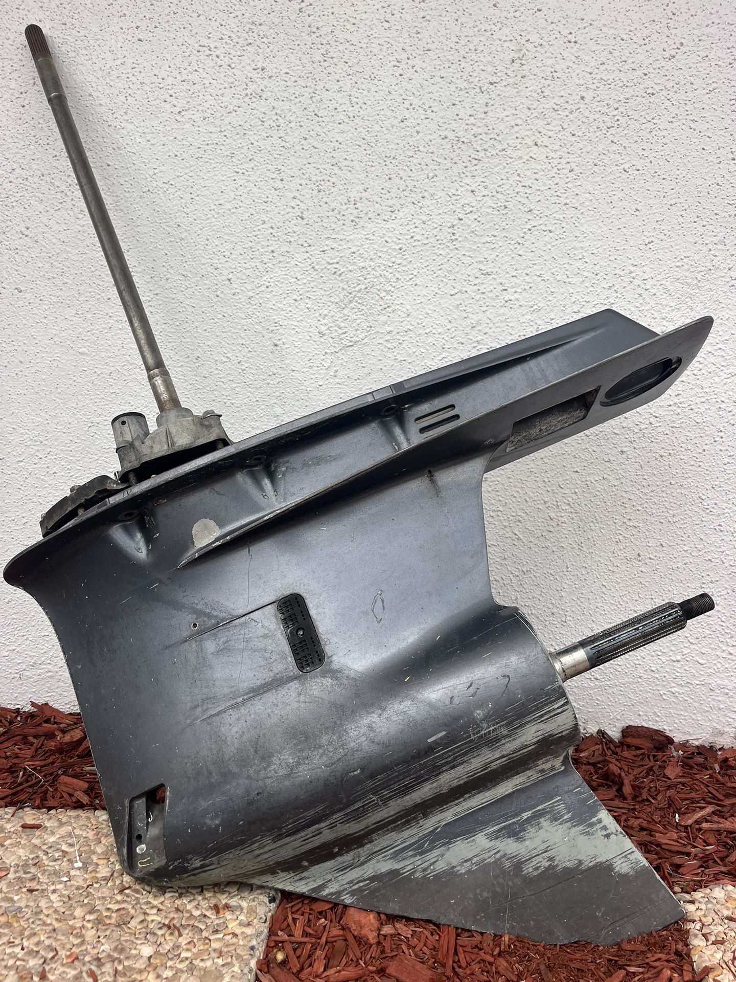 Yamaha 4 Stroke Lower unit 225 HP or 250 HP for Sale in Laud By Sea, FL ...