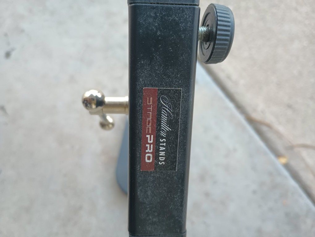 Bass Drum Mic Stand Excelent Condition for Sale in Houston, TX - OfferUp