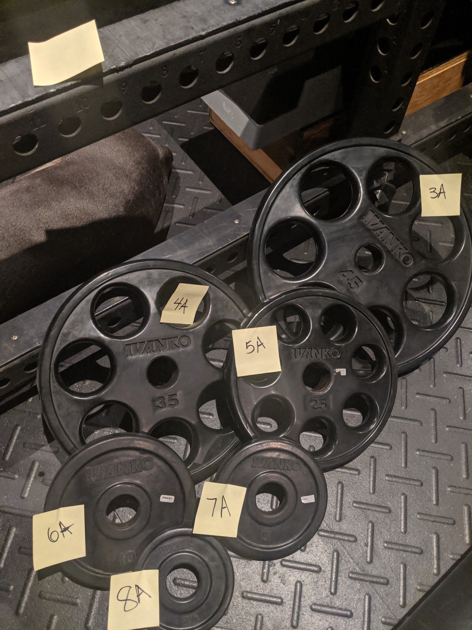 IVANKO REVOLVERS OLYMPIC RUBBER COATED WEIGHT PLATES (30) 45LBS / (4 ...