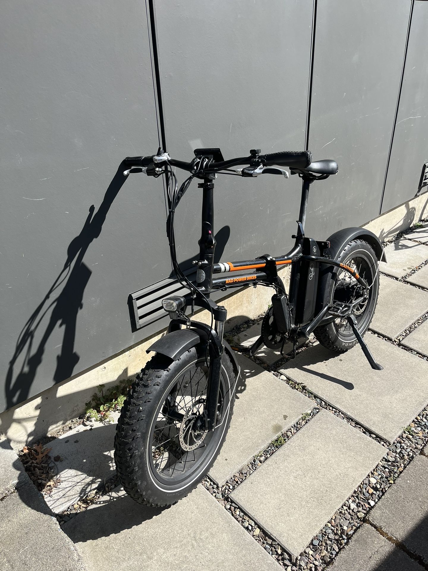 Rad Mini E- Bike for Sale in Seattle, WA - OfferUp