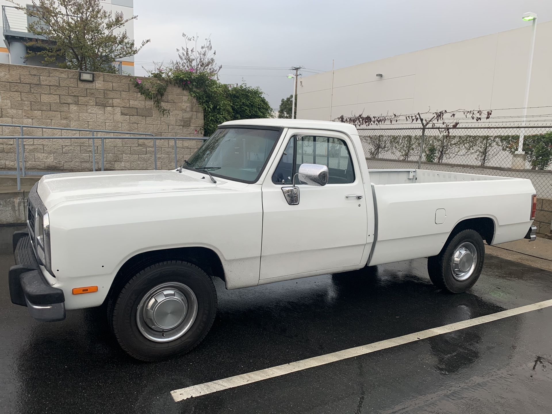 1991 Dodge D250 for Sale in Corona, CA - OfferUp