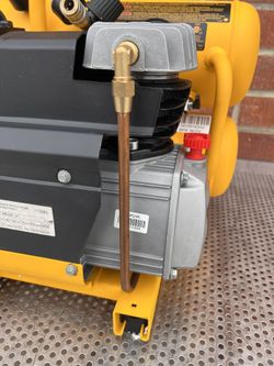 Dewalt MK246 Portable Electric Air Compressor 4 Gallon 3400 RPM 120V for Sale in Los Angeles CA OfferUp