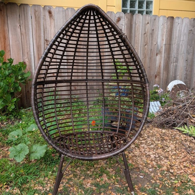 Outdoor Egg Chair for Sale in San Francisco, CA - OfferUp