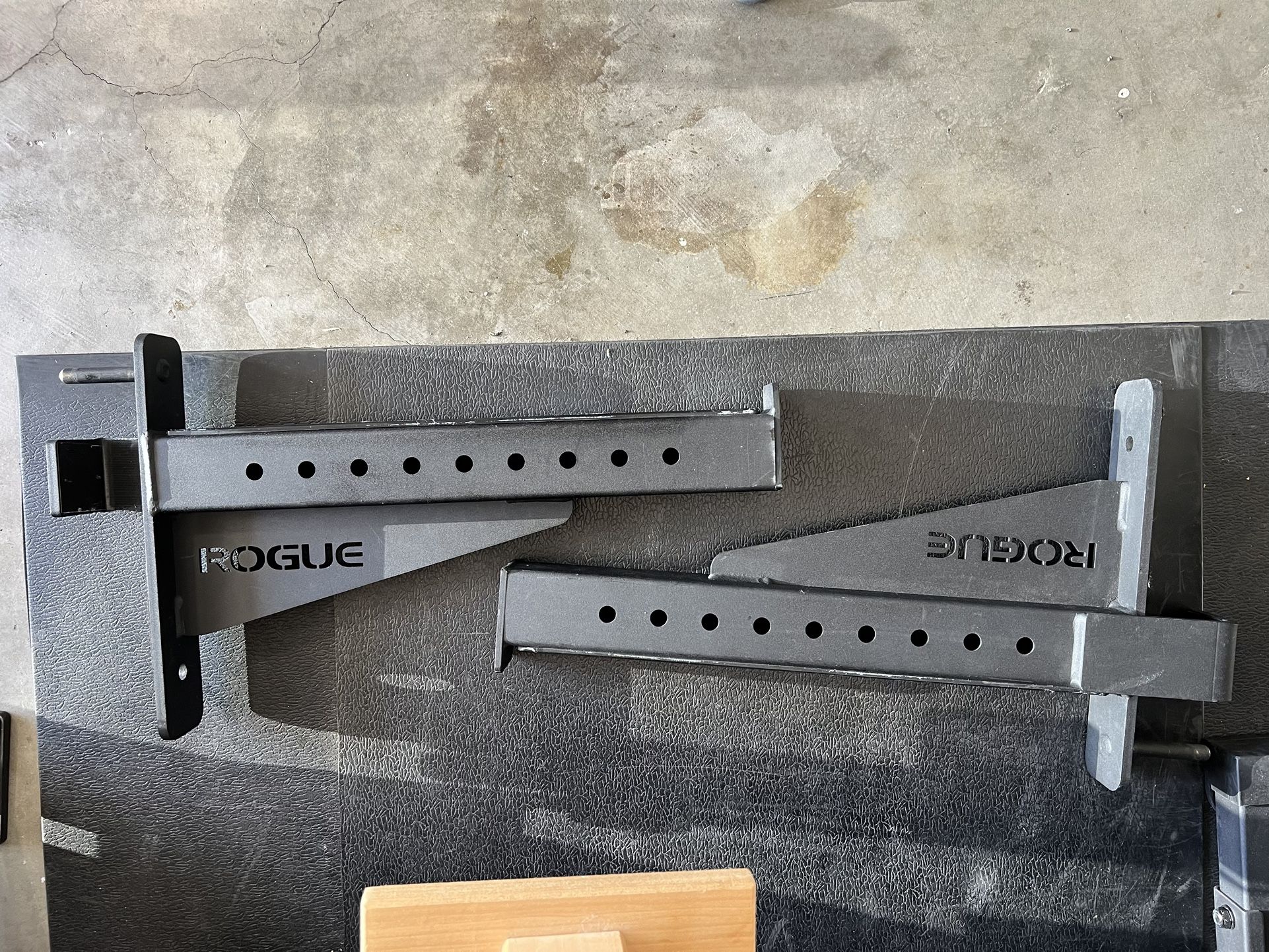 Rogue Fitness SAML-24 Safety Spotter Arms (Pair) for Sale in Aliso ...