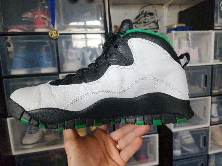 Jordan Seattle 10s Sz 12 for Sale in Tacoma, WA - OfferUp