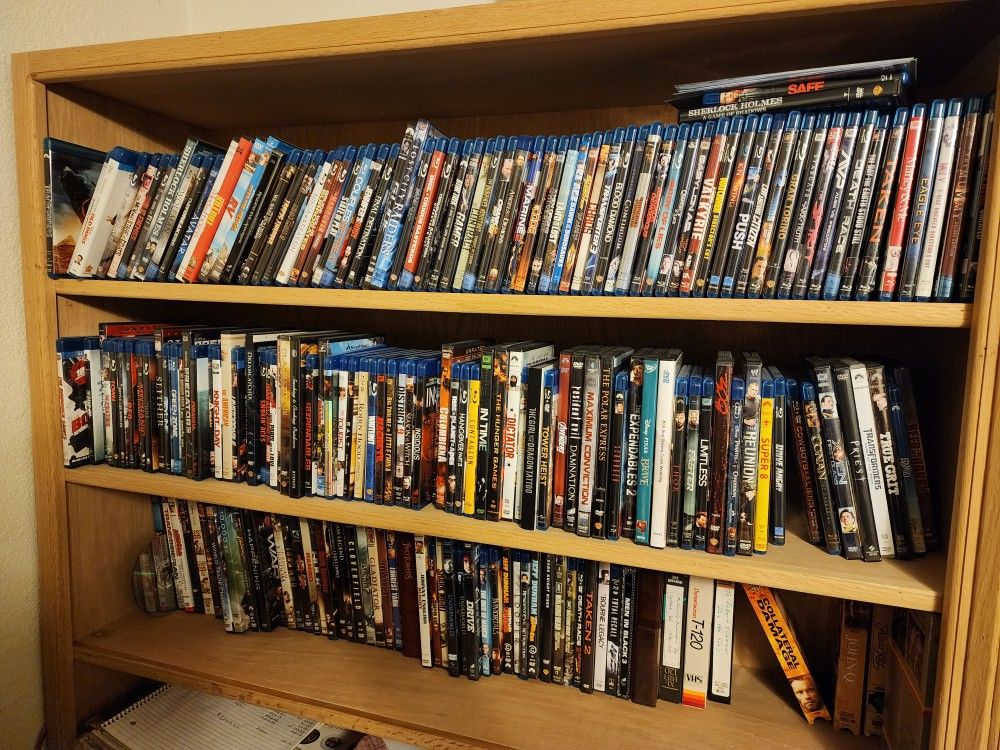 Extensive DvD Collectors Version for Sale in Federal Way, WA - OfferUp