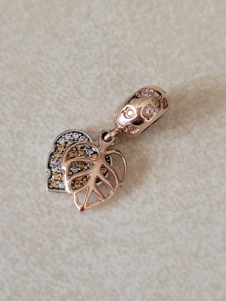 Pandora Sparkling Leaves Charm for Sale in Humble, TX - OfferUp