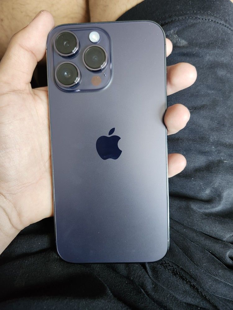 Iphone 14 Promax for Sale in Anaheim, CA - OfferUp