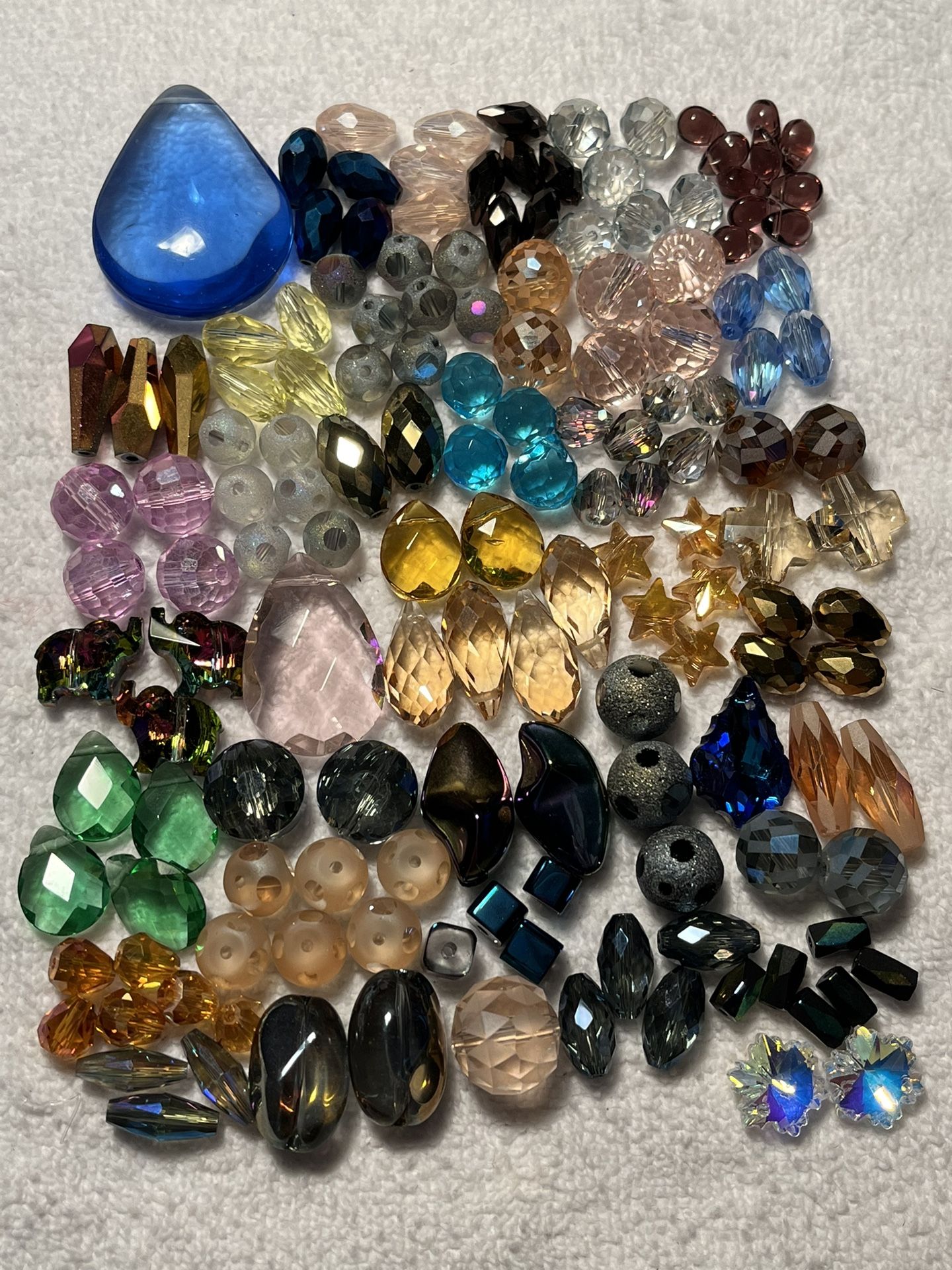 146 Pieces Glass Beads Mix Lots Of Beautiful Colors Great Shapes And ...