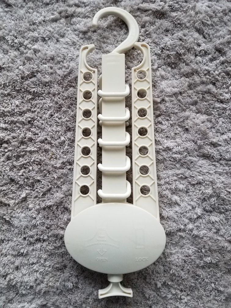 Hanger Extenders (Set of 3) for Sale in Chatsworth, CA - OfferUp