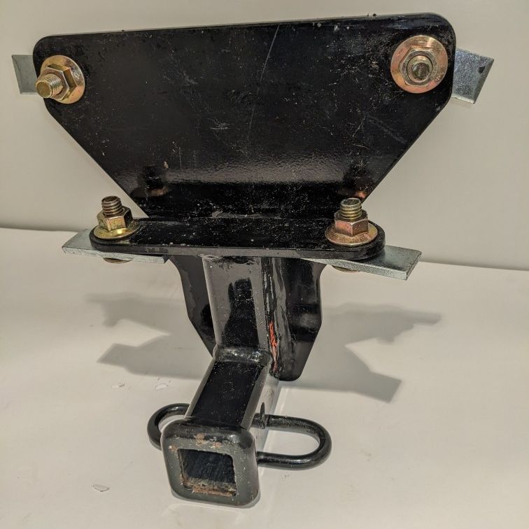 Infinity Trailer hitch. Fits Select Nissan 350Z Infiniti G37 Q60 for Sale in Seattle WA OfferUp