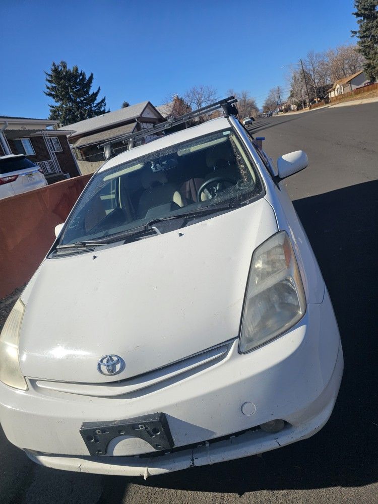 2004 Toyota Prius for Sale in Denver, CO - OfferUp