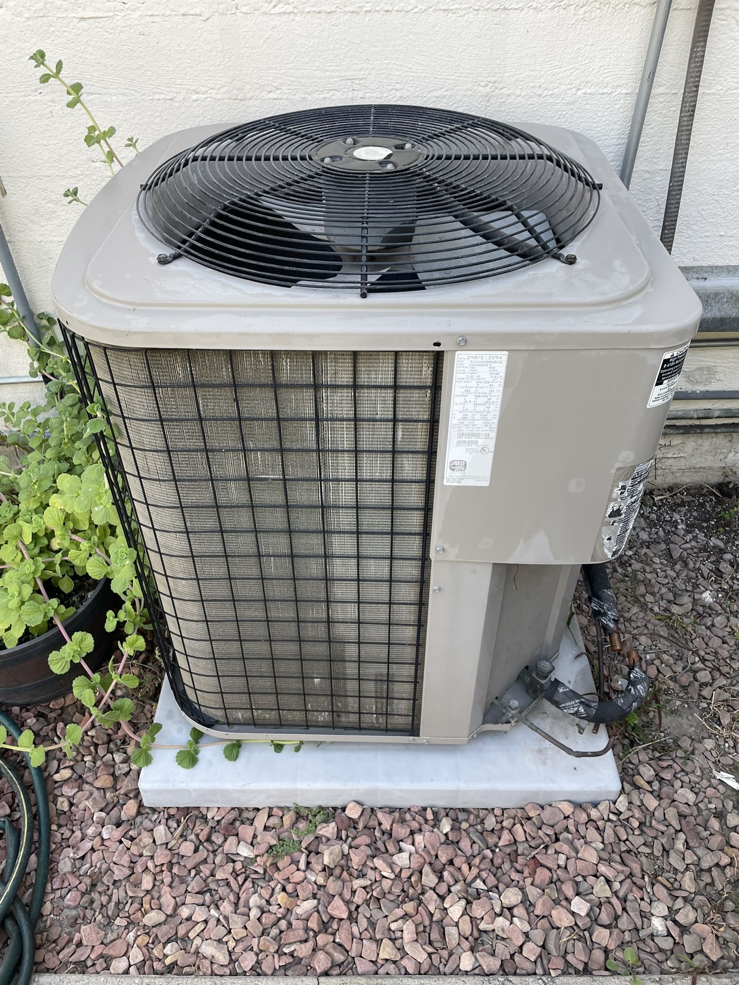 Payne 4 Ton Condenser Unit Air Conditioner R-410A for Sale in Downey ...