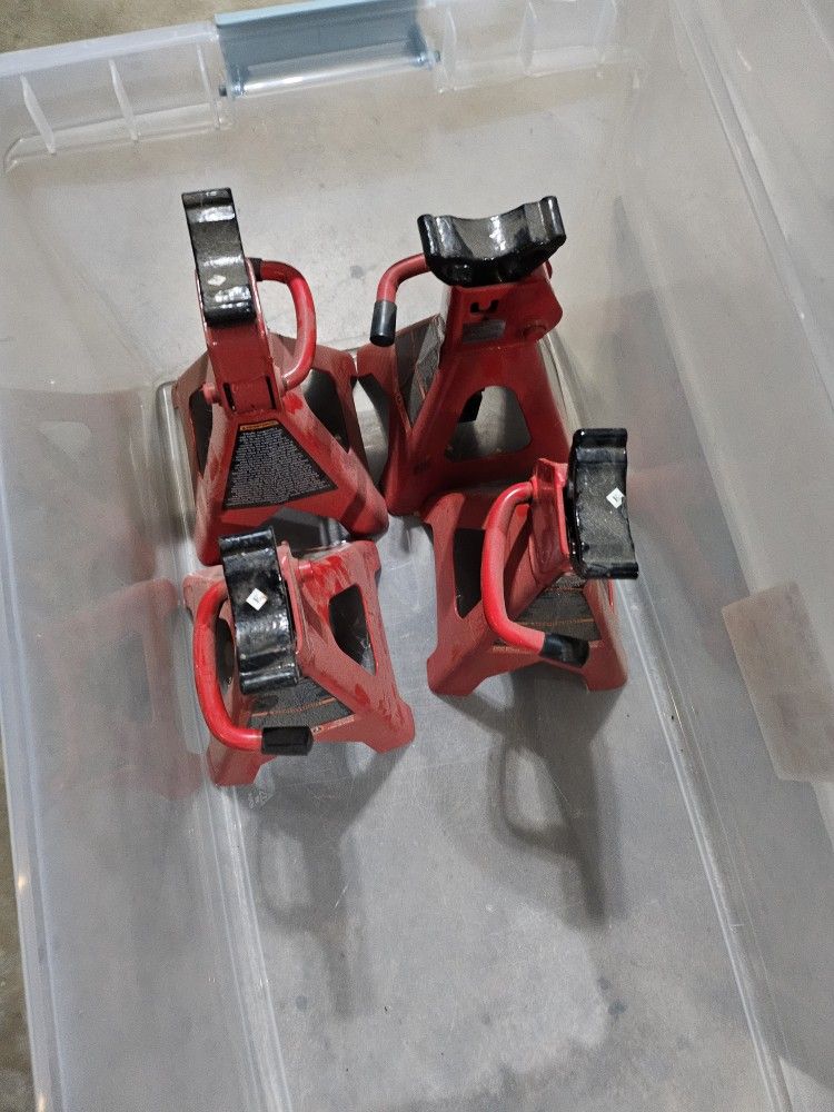 Big Red car jacks for Sale in San Diego, CA - OfferUp
