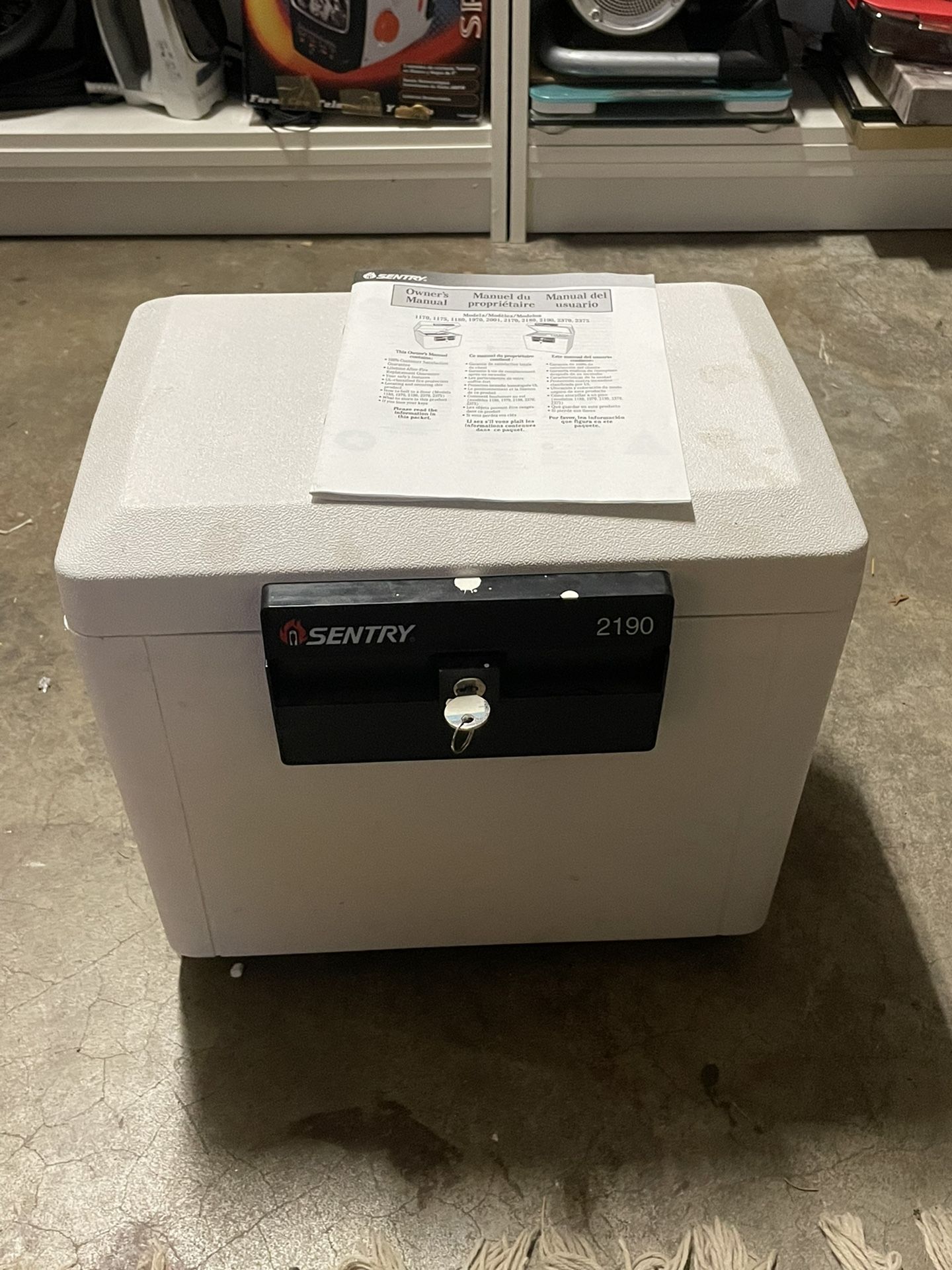 Sentry 2190 Fireproof Safe for Sale in Lynnwood, WA - OfferUp