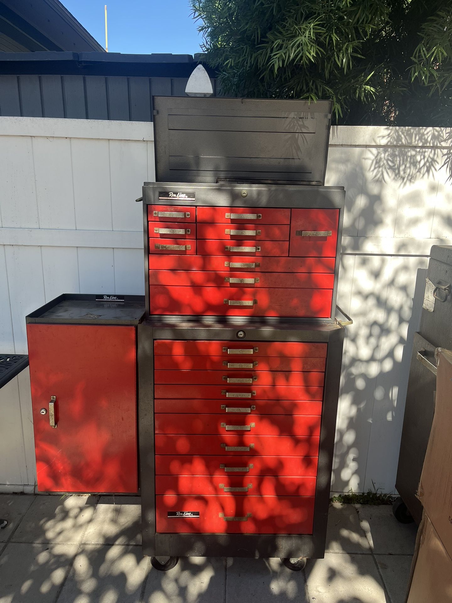 Rem Line Tool Box. No for Sale in Long Beach, CA - OfferUp