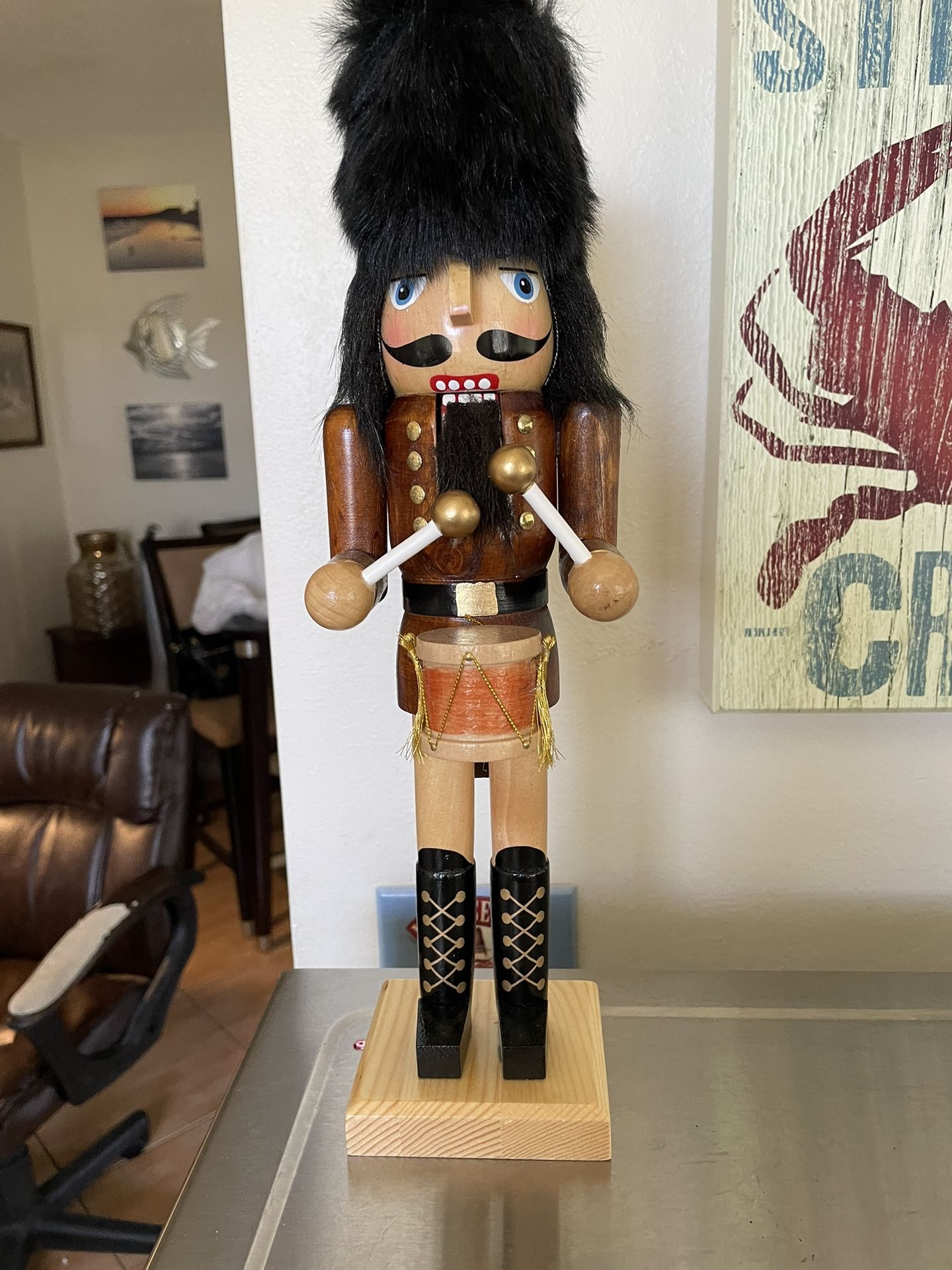 NUTCRACKER 14” DRUMMER WITH TALL FAUX FUR HAT for Sale in West Palm ...