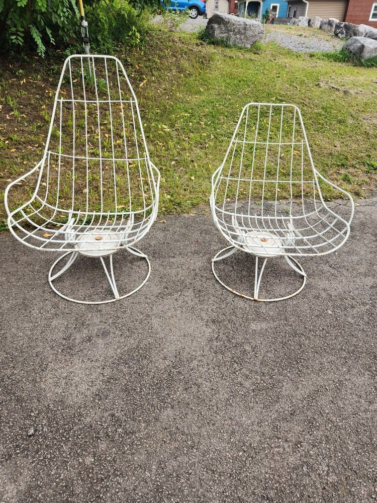 Amazing Mid-Century Modern White Castiron Homecrest Wire Lounge Chair ...
